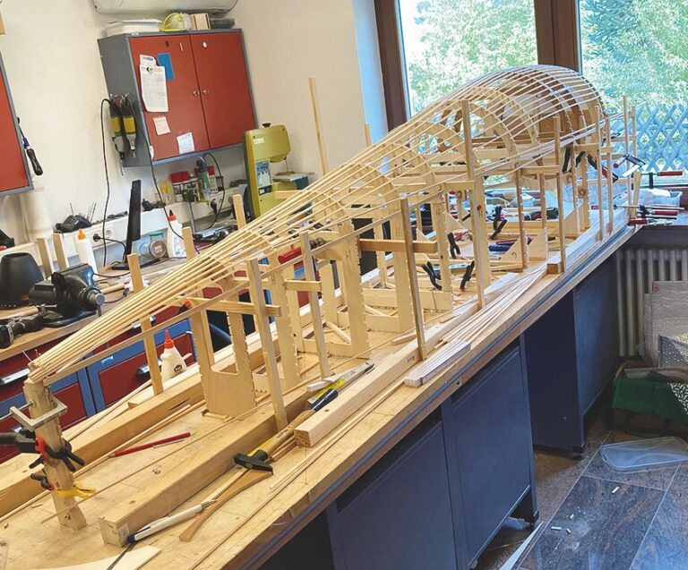 Howard DGA-6 Mr. Mulligan - MFI Magazin