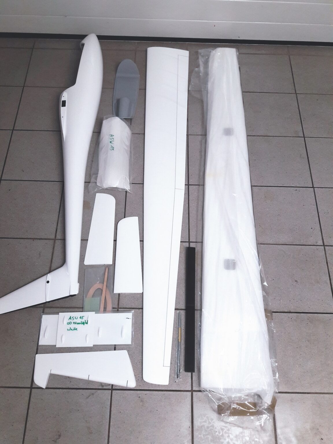 ASW 15 SUPERLIGHT von Xmodels/Glider_it - MFI Magazin